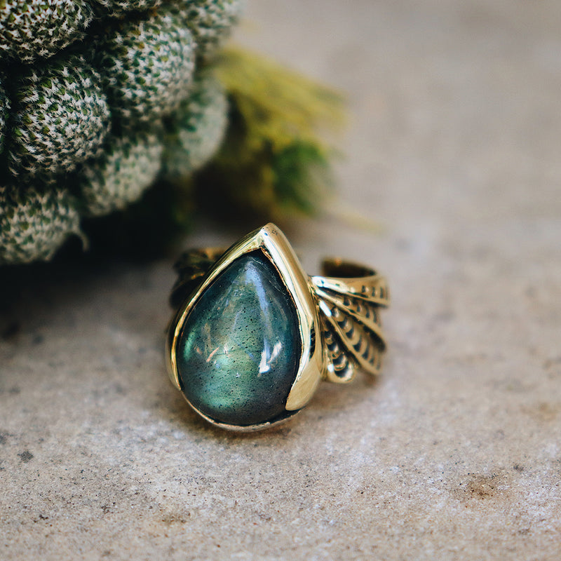 Winged Ring || labradorite - Bahgsu