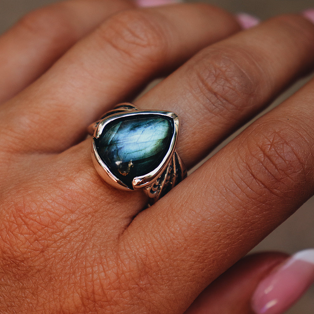 Winged Ring || labradorite - Bahgsu